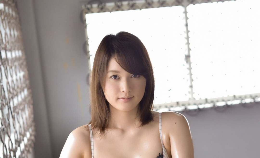 上原瑞穗(上原瑞穂,Mizuho Uehara)图片,写真视频,车牌号 - 演员之家